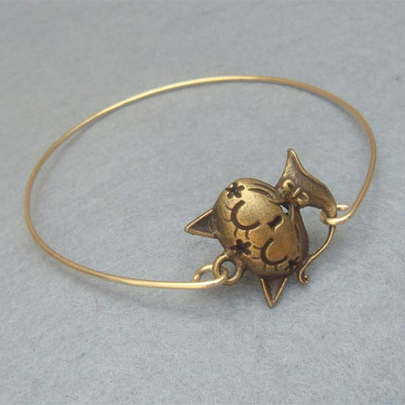 Brass Cat Bangle Bracelet on Luulla