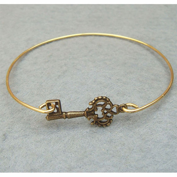 Key Bangle Bracelet Style 3 on Luulla
