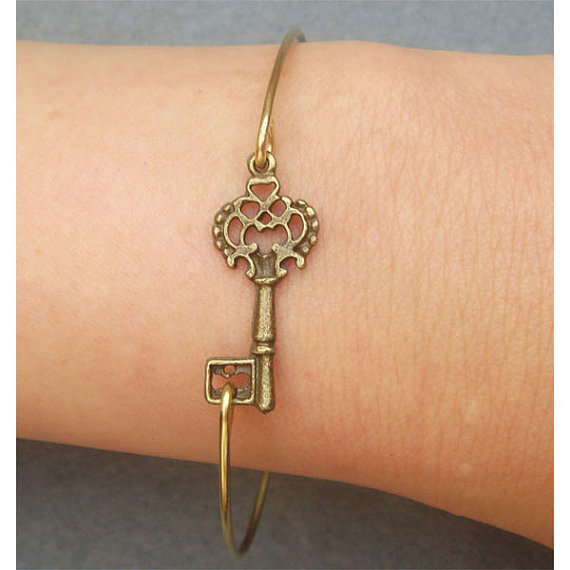 Key Bangle Bracelet Style 3 on Luulla
